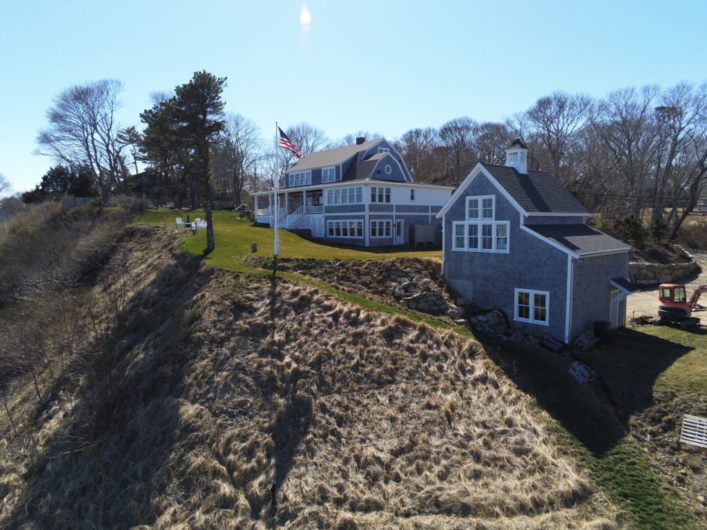 Cliffside Comfort – BF Architects